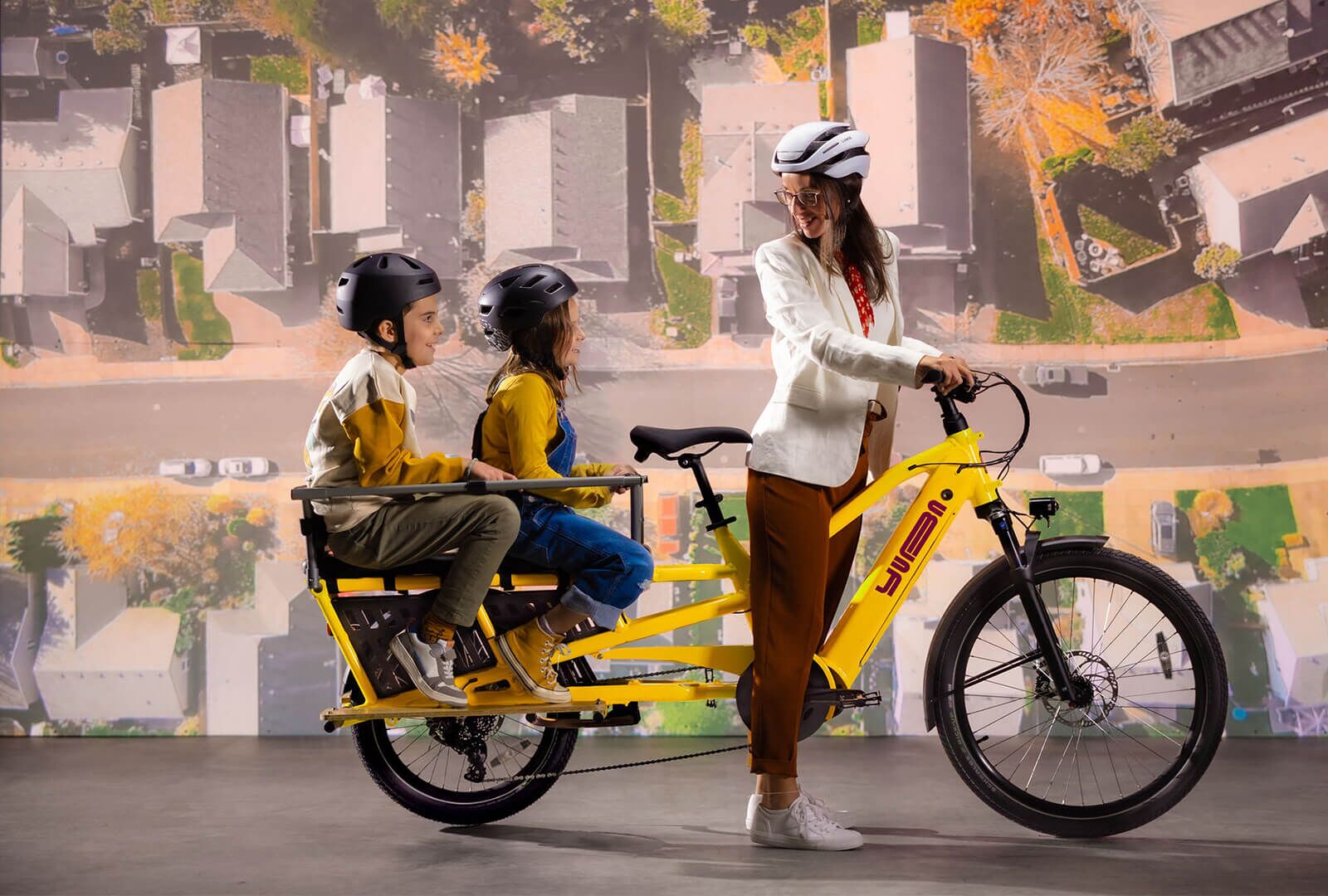 Yuba Spicy Curry New 2024 Family Cargo eBike UK Dealer